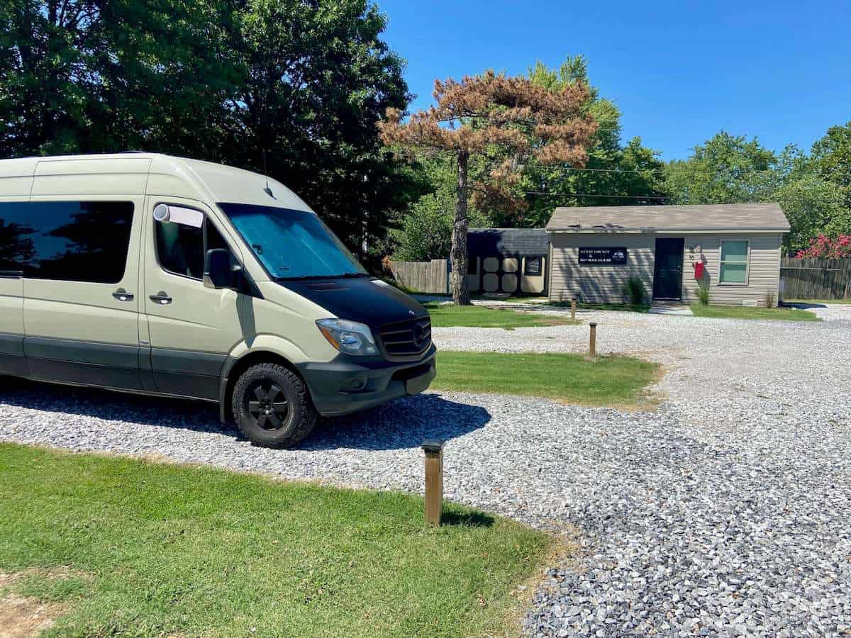 The Bike Inn Bentonville Review: A Mountain Biker-Friendly Hotel